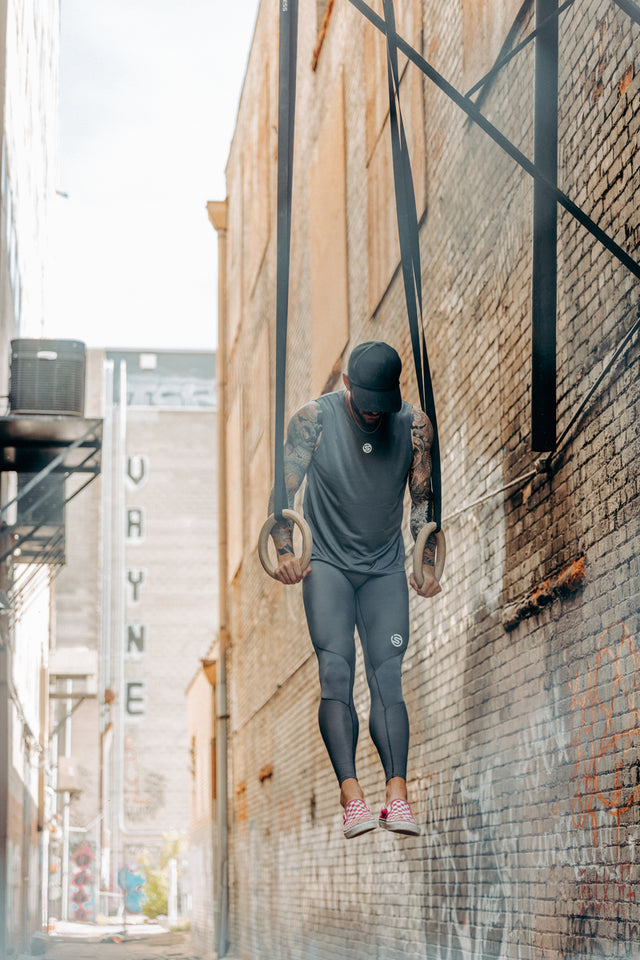 SKINS™ Compression l Performance & Recovery Athletic Gear – SKINS ...