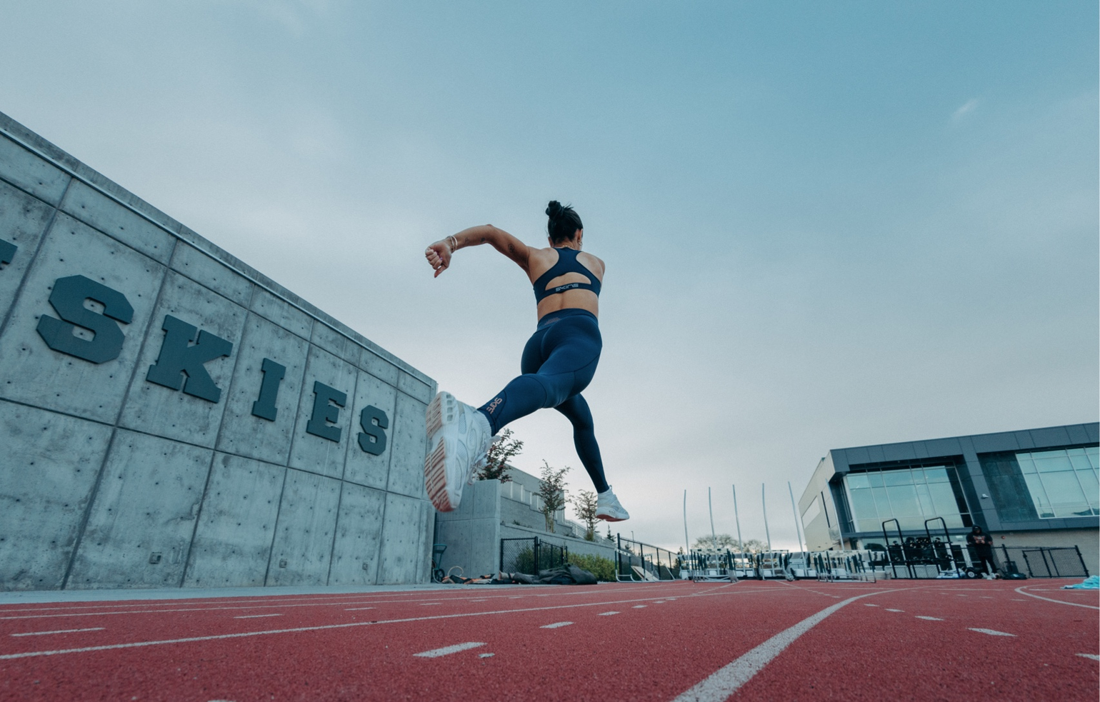 SKINS™ Compression l Performance & Recovery Athletic Gear – SKINS ...